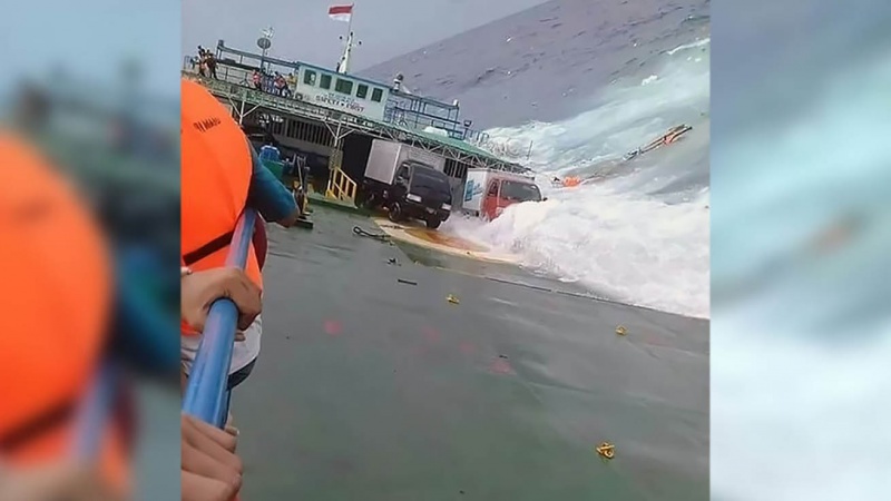 At least 29 dead in ferry sinking in Indonesia